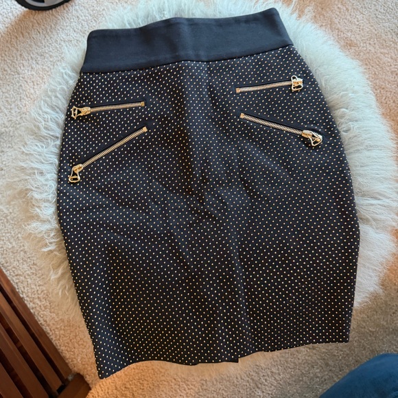 Pierre Balmain | Skirts | Pierre Balmain Black Skirt With Back Gold ...